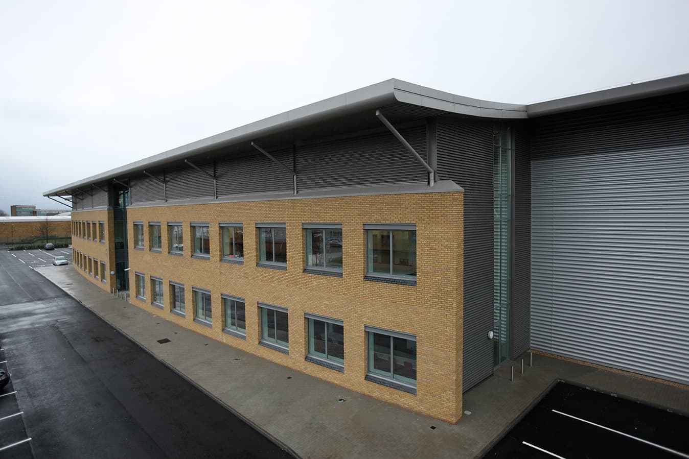 Equinix LD5 Slough Data Center | 8 Buckingham Avenue